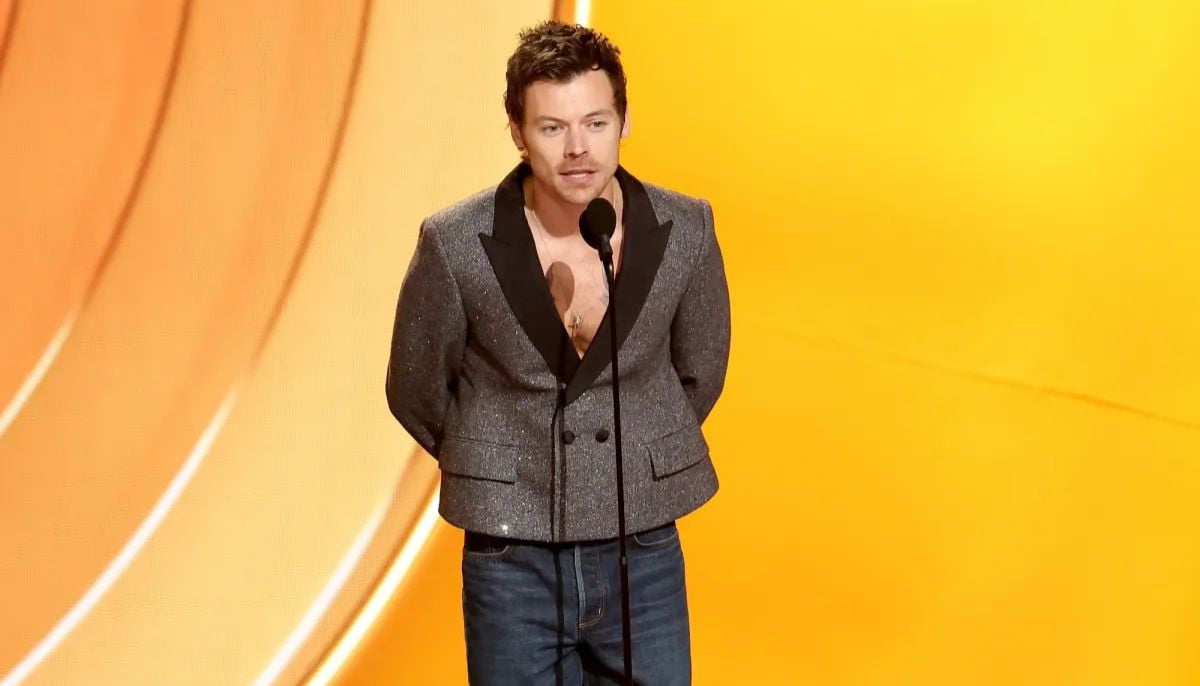 Harry Styles makes stylish late entrance at 2026 Grammys in stunning outfit