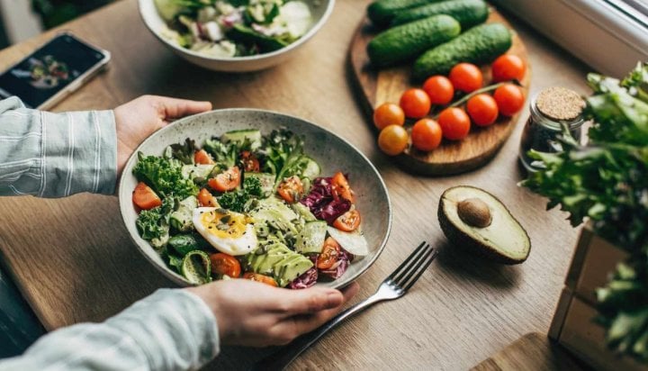 Eat more and weigh less: The secret power of wholefoods