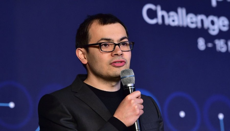 DeepMind CEO warns lazy AI use can harm critical thinking