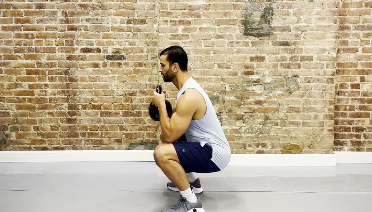 PT recommends goblet squat as best exercise for muscle growth, healthy ...