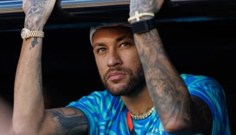 Neymar Confirms he’s expecting baby no. 5 with girlfriend Bruna Biancardi