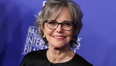 Sally Field recalls struggling to understand Robert Mitchum on set