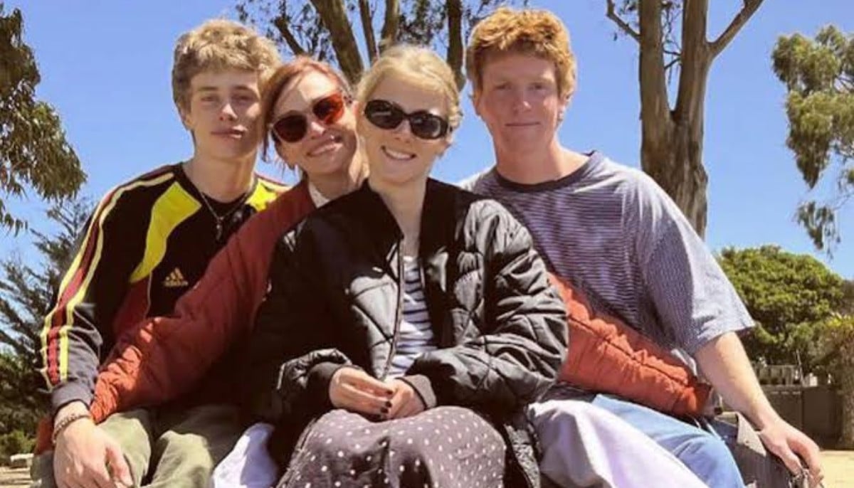 Julia Roberts’ son Henry turns heads during family outing in NYC