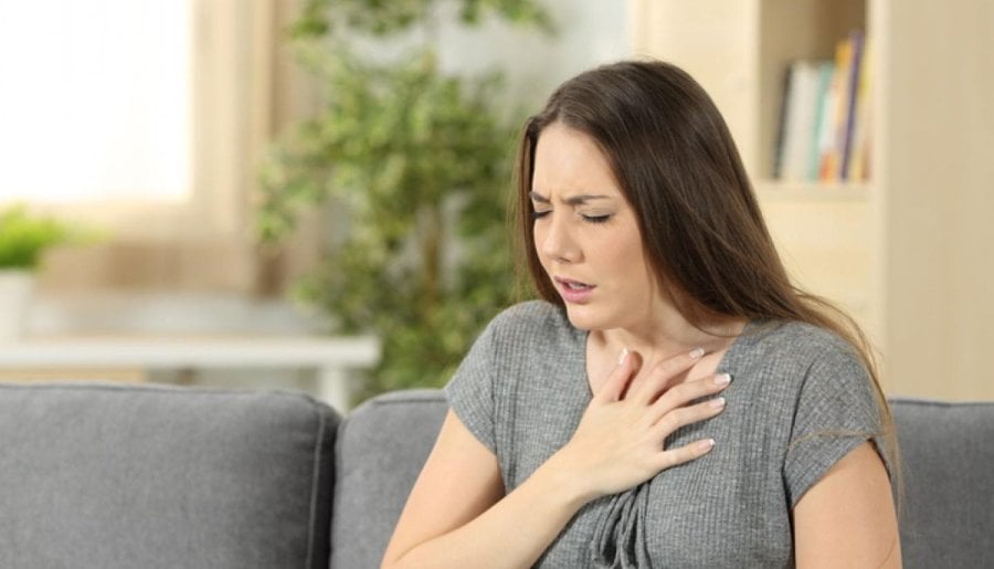 Can panic attacks cause heart attacks? Cardiovascular surgeon explains ...
