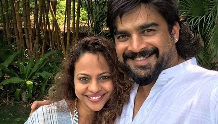 R Madhavan celebrates 23rd wedding anniversary with wife Sarita with ...