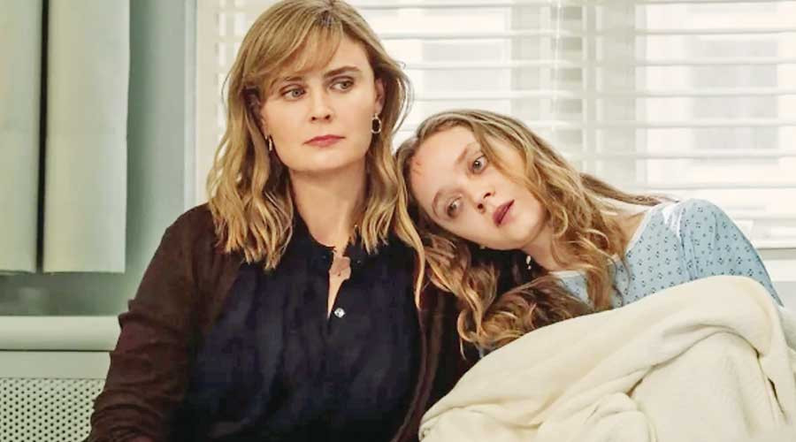 Emily Deschanel blesses the screens with Netflix 'Devil In Ohio'