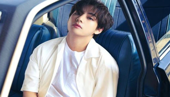 BTS' Kim Tae-hyung hits 600 million streams milestone on Spotify