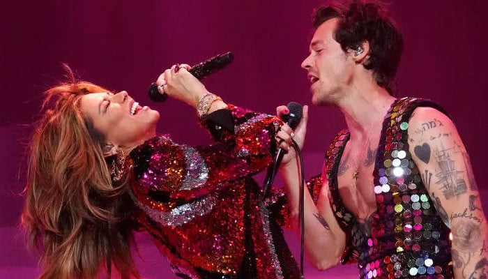 Harry Styles wants to date 'married' Shania Twain after Olivia Wilde ...