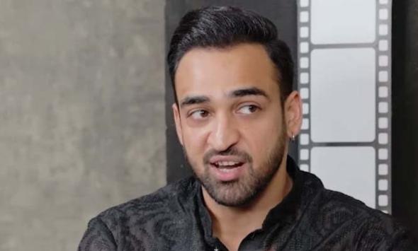 Agha Mustafa talks hate over portrayal of Malik Zubair in 'Tere Bin ...