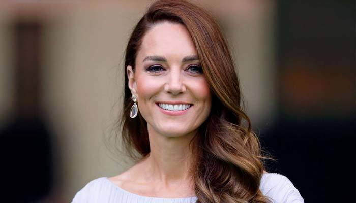 Kate Middleton attends 24-Hour rave, sips cocktails and enjoys music