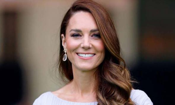 Kate Middleton attends 24-Hour rave, sips cocktails and enjoys music ...