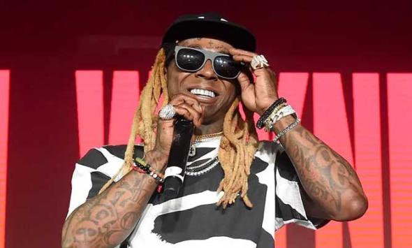 Lil Wayne performance during Las Vegas Raiders Vs Pitt Steelers ...