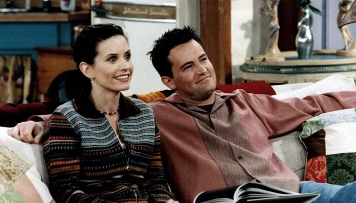 Courteney Cox shares ‘backstory’ of Chandler and Monica’s relationship ...