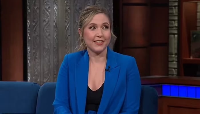 Taylor Tomlinson makes debut as 'only' late-night female host on 'After ...