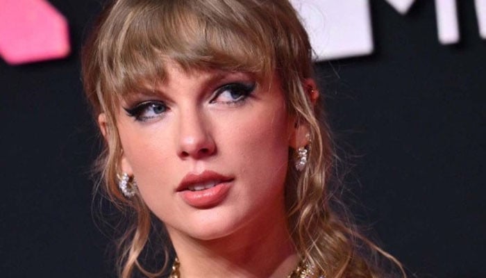 Taylor Swift booed at Super Bowl 2025: What did experts reveal about her reaction?
