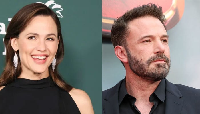 Ben Affleck caught ‘flashing a wide grin’ at ex-wife Jennifer Garner