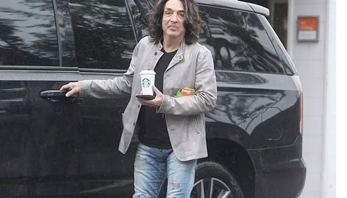 KISS lead singer Paul Stanley spotted without makeup