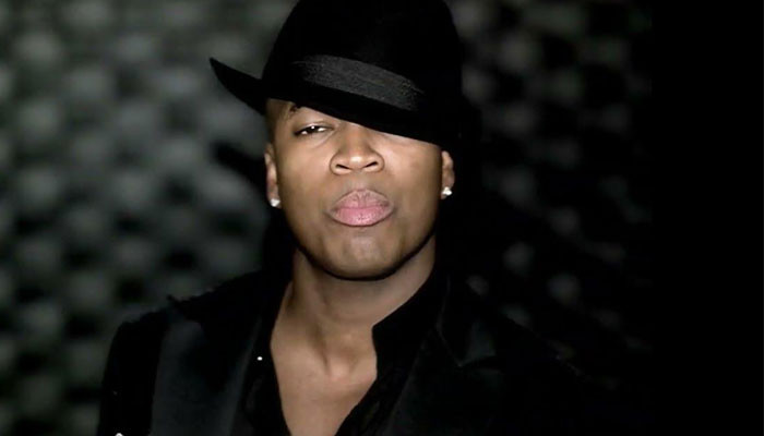 Ne-Yo dating four women at a time?