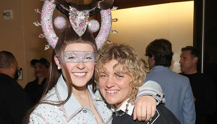 Jojo Siwa's breakup with Kath Ebbs takes dark turn