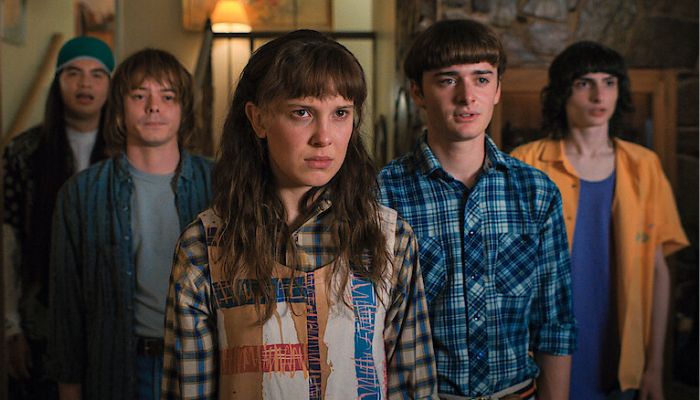 'Stranger Things' star reveals who broke down in tears during the ...