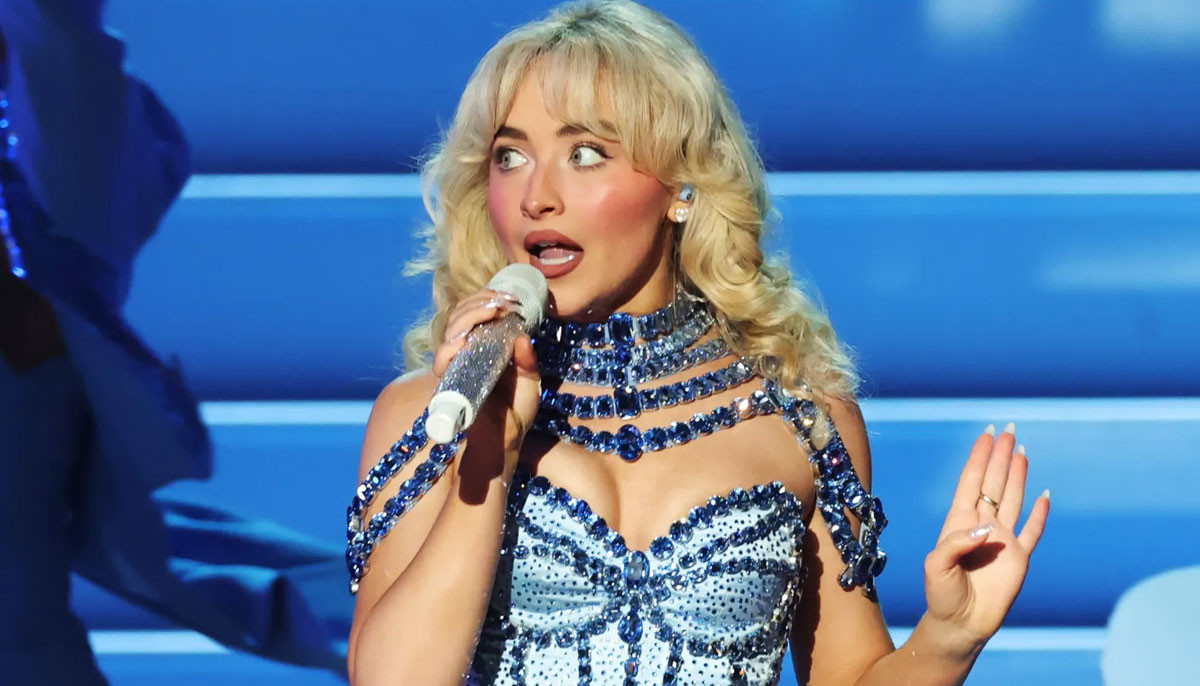 Sabrina Carpenter sets 'SNL' stage on fire with electrifying performance