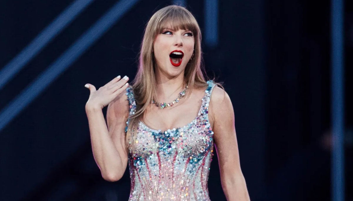 Taylor Swift's lavish diamond display puts her at risk of burglary