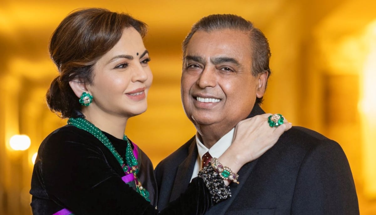 Nita Ambani publicly expresses her love for Mukesh Ambani