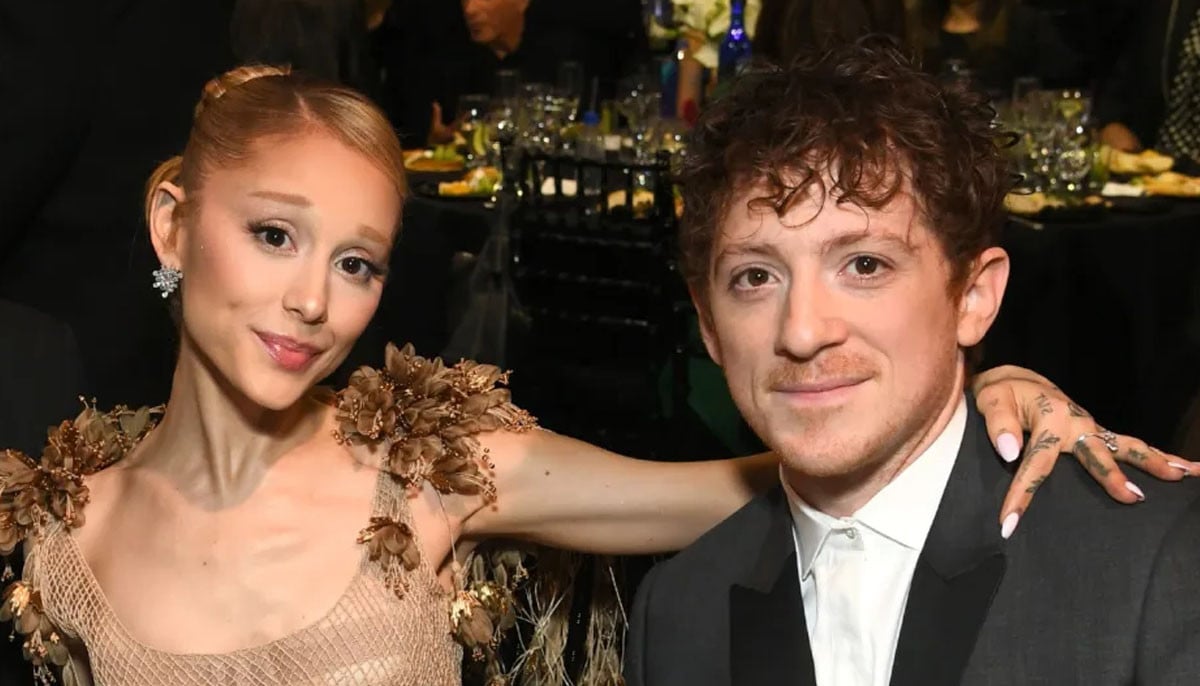 Ariana Grande’s beau Ethan Slater gives fans glimpse into their ...
