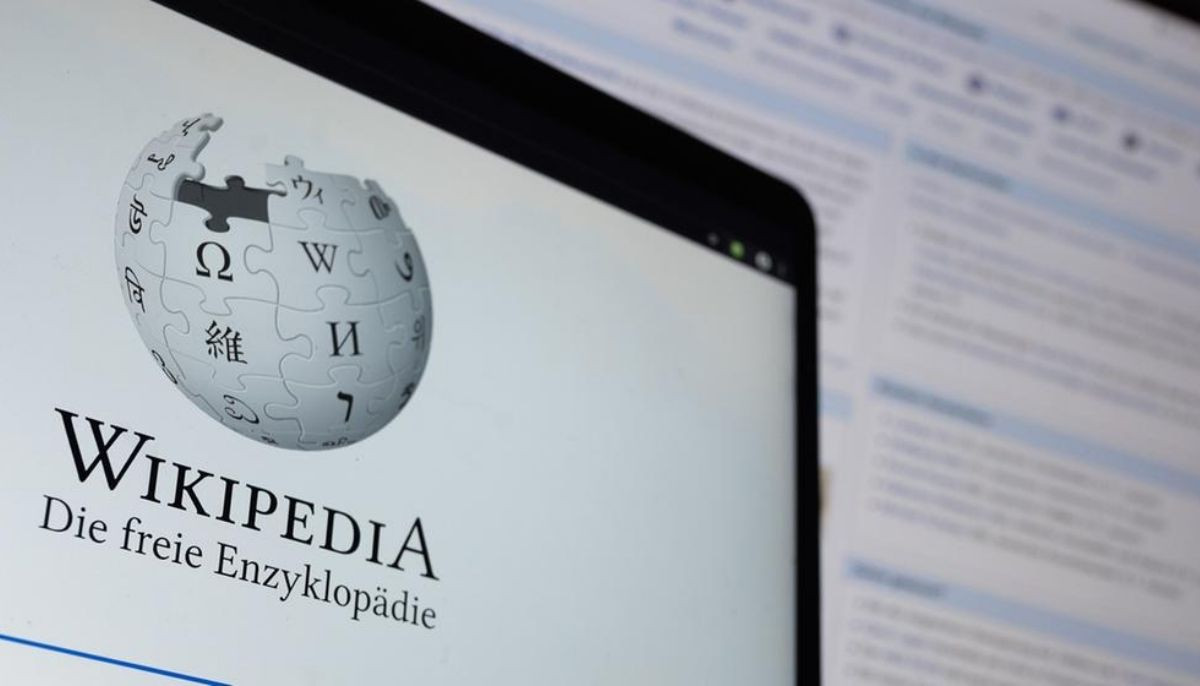 Wikipedia celebrates 25 years: Insights into its volunteer editors' lives