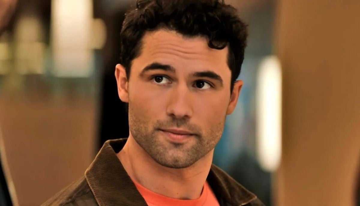 Amplified signs 'Heated Rivalry' star Robbie G.K.