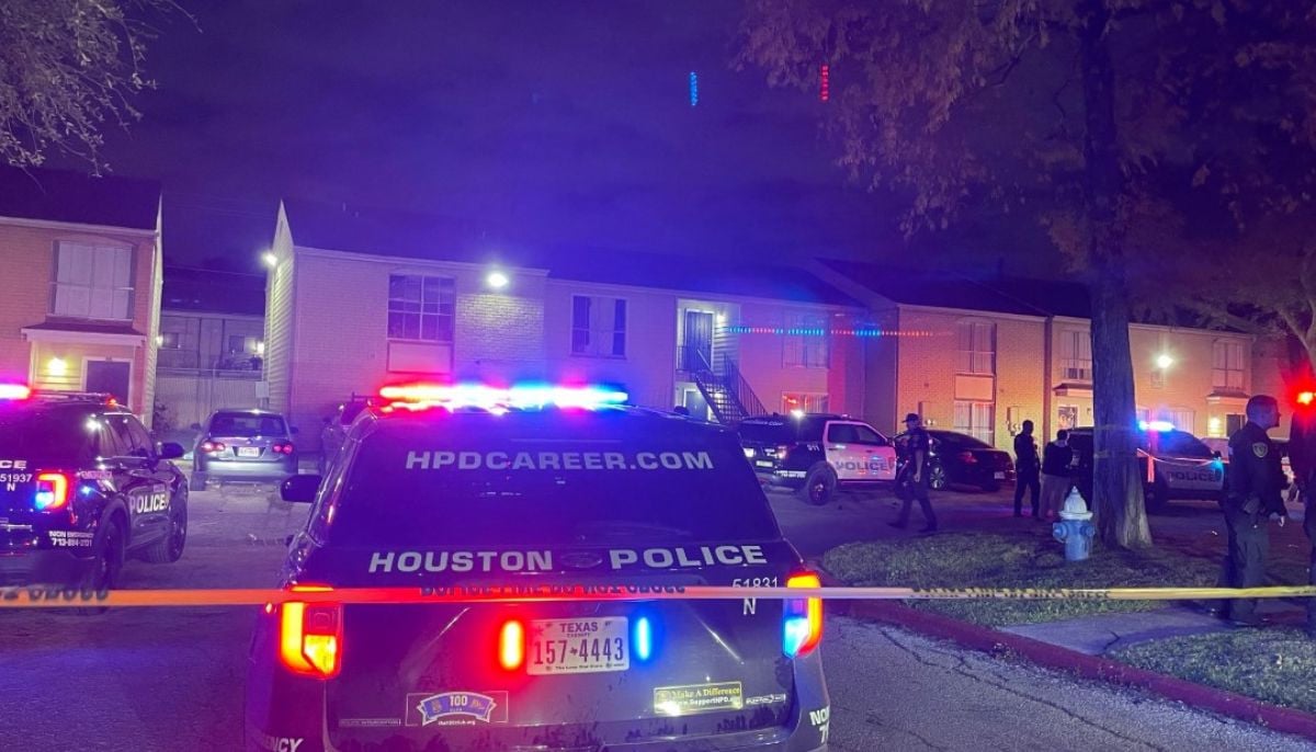Houston woman killed in apartment shooting, three children safe