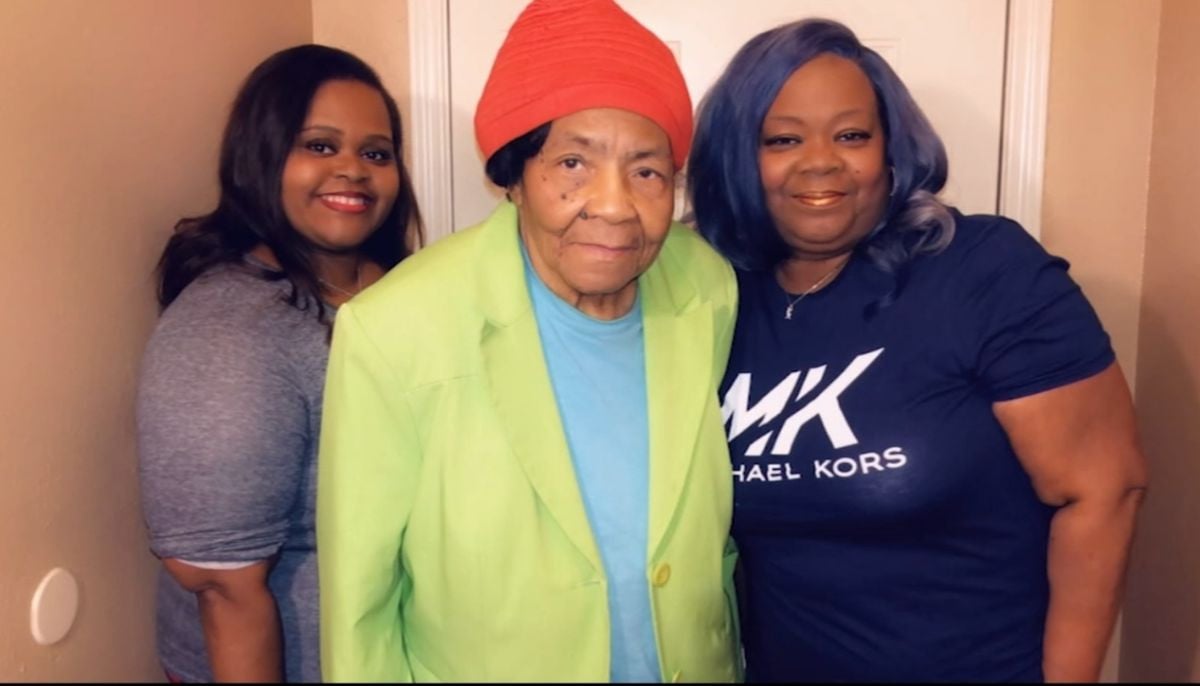 Lawsuit claims 84-year-old woman froze to death after leaving unsecured ...